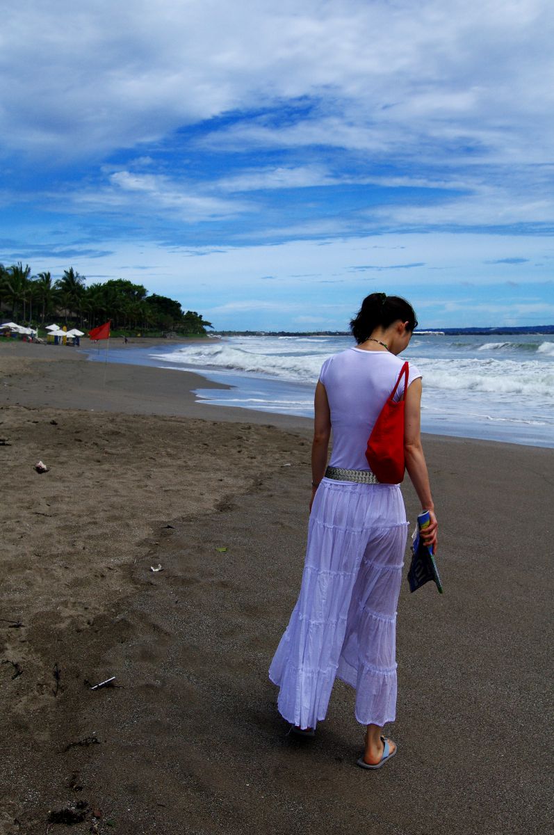 always red bag | GANREF