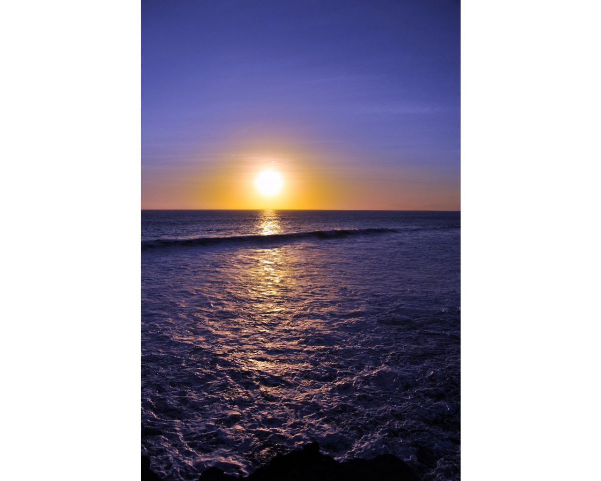 the sun sets | GANREF