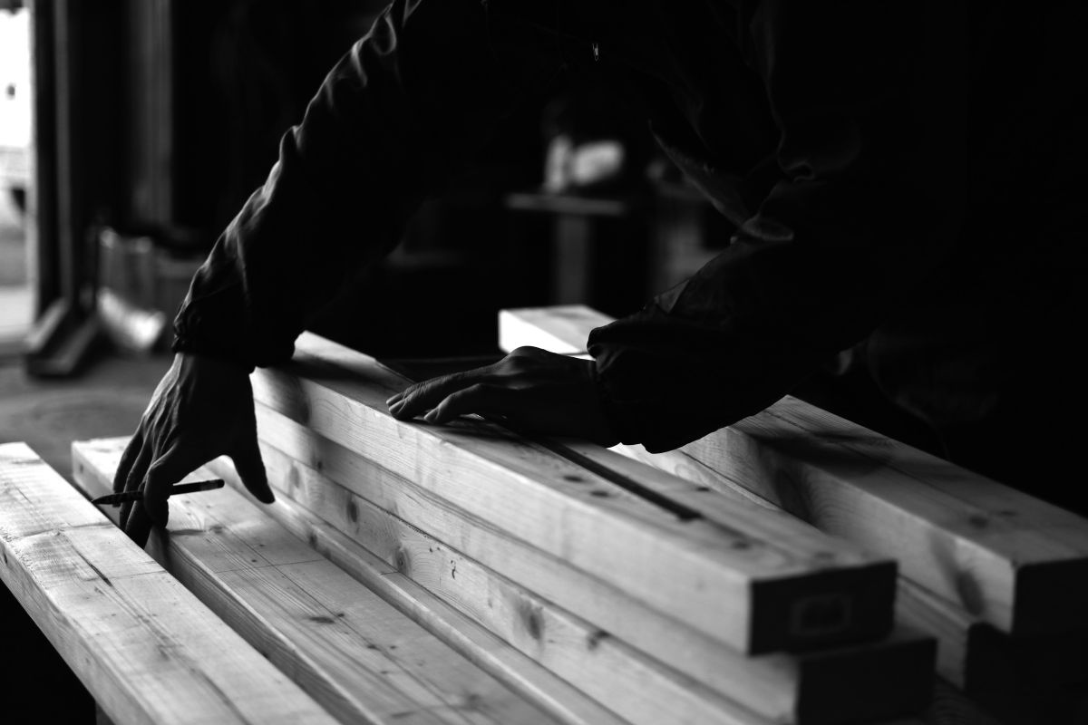 Hand of the hard worker | GANREF