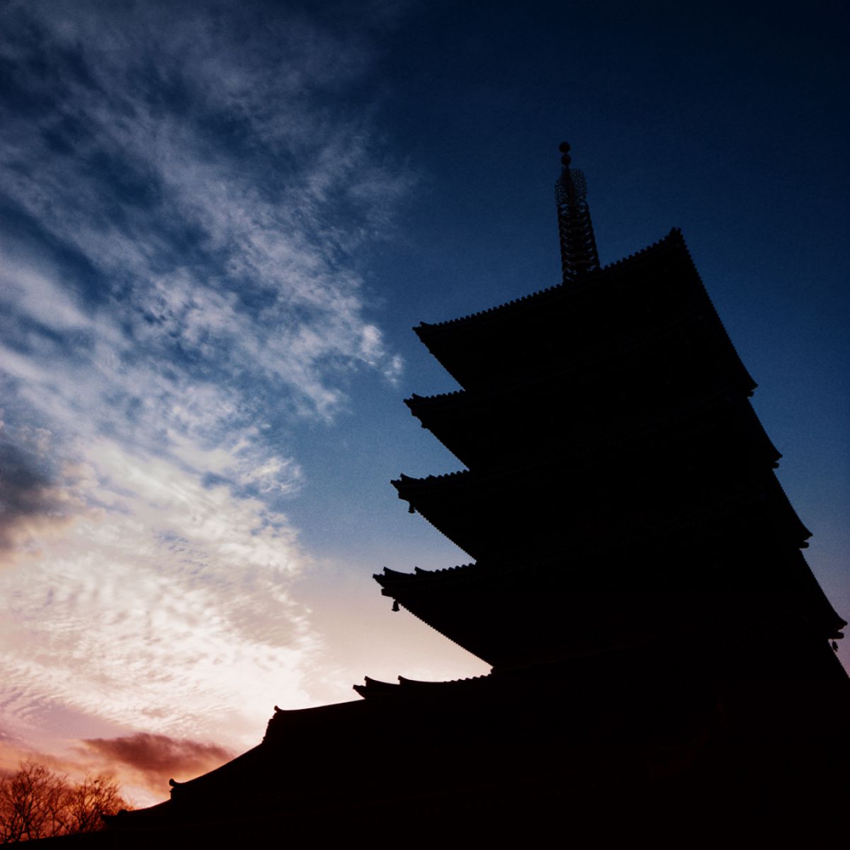 Japanese dusk | GANREF