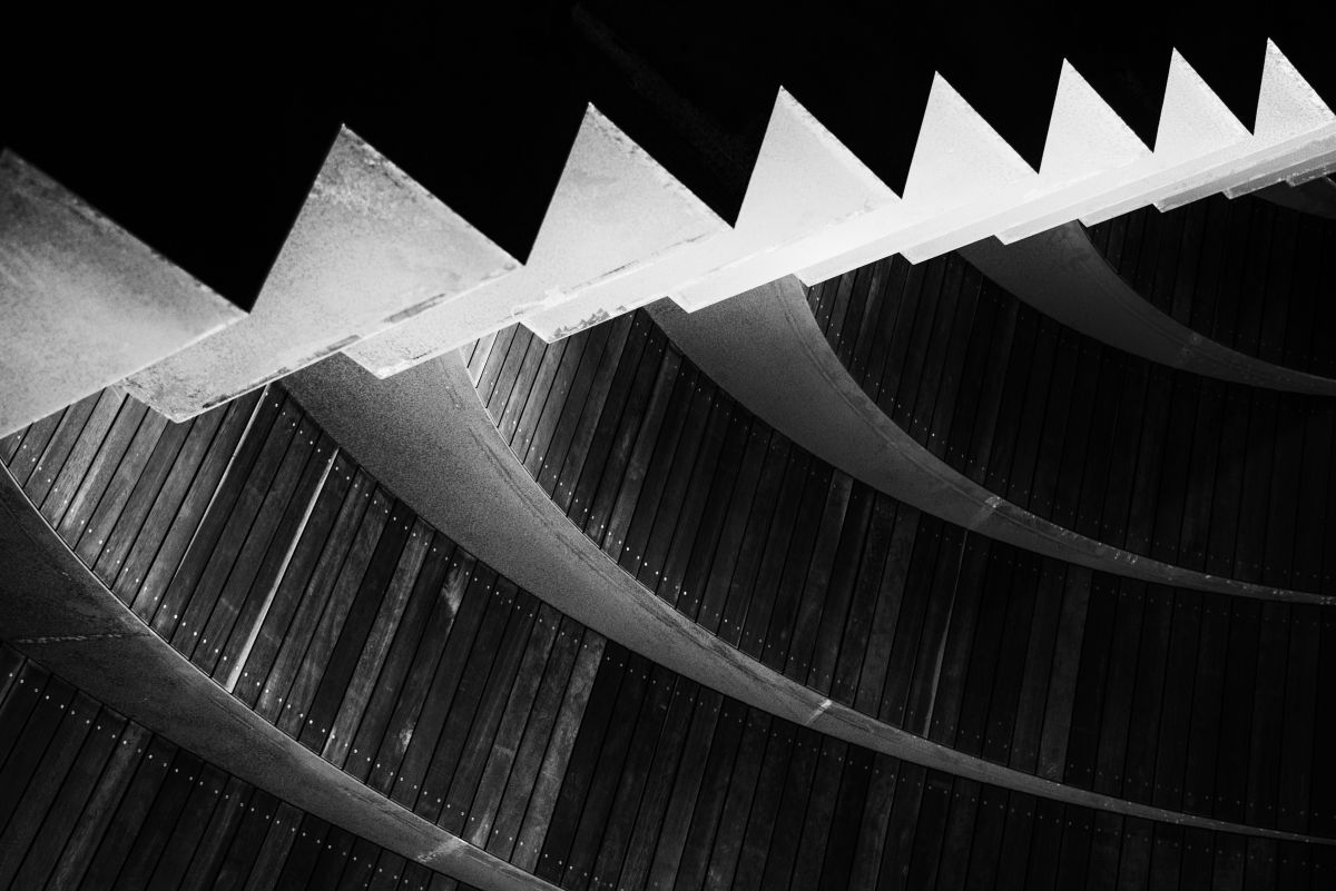 jagged line | GANREF