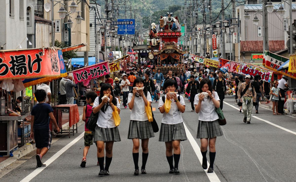 食い気のJK (ケバブは美味しいと言ってた...) | GANREF
