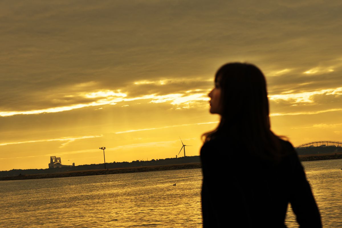 Golden Waves | GANREF