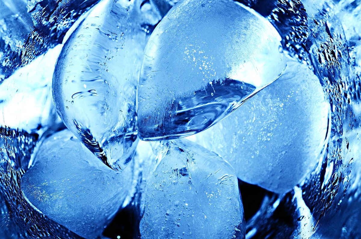 glass in the ice | GANREF