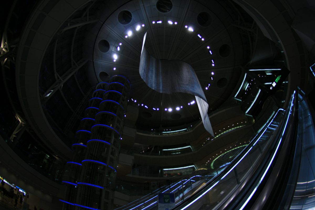 エスカレーターの角度に注目 | GANREF