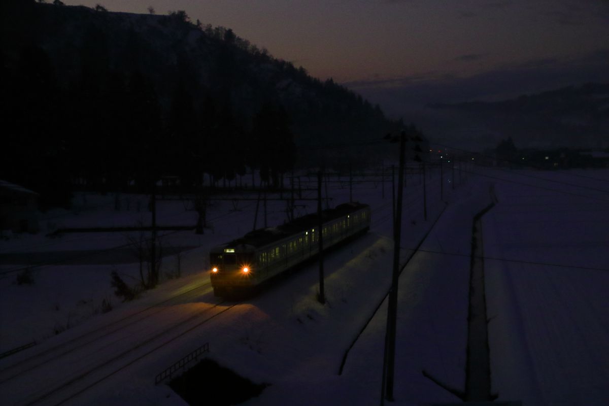 Twilight Local Train① | GANREF