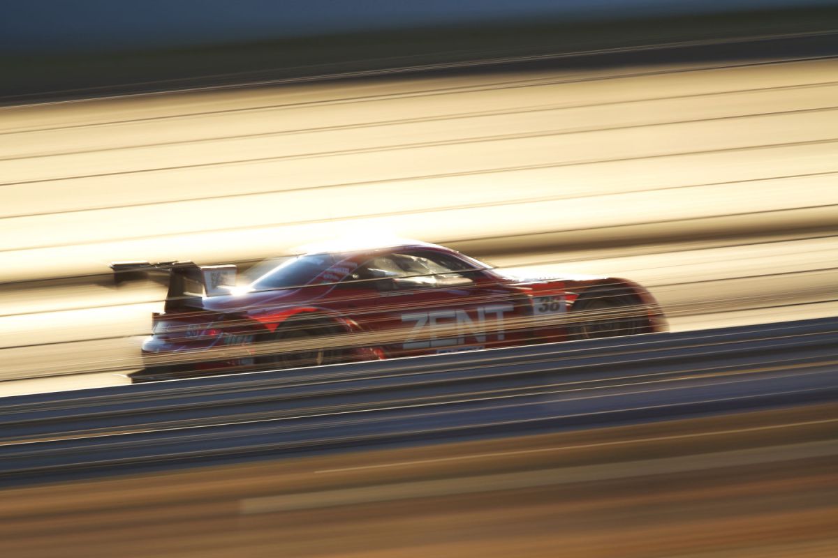 輝く路面 | GANREF