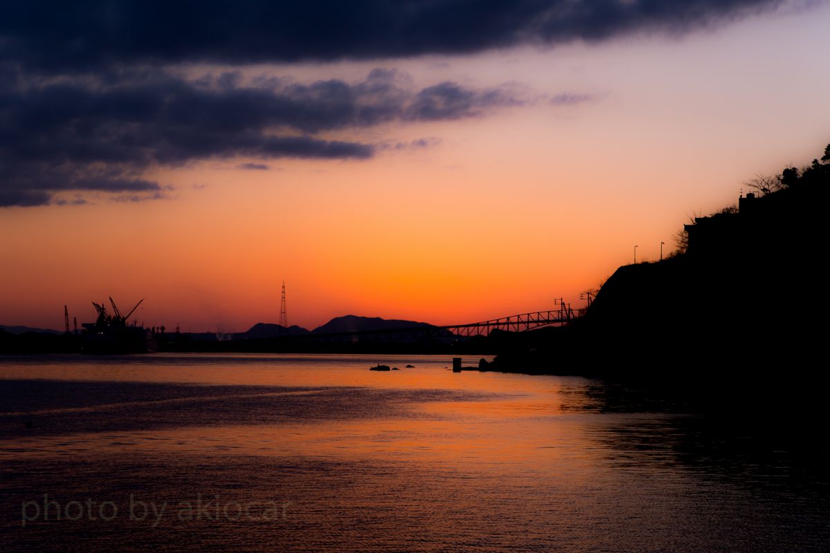 perfect dusk | GANREF