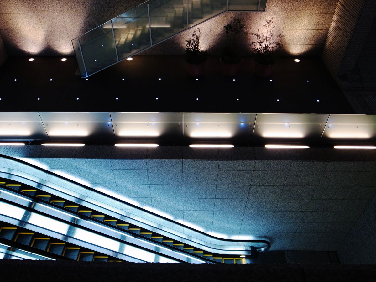 escalator | GANREF