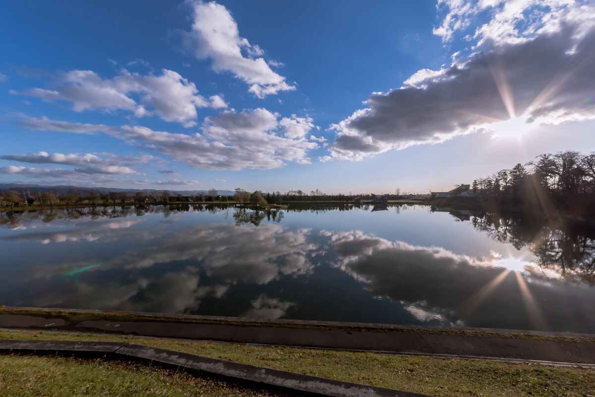 The two suns | GANREF