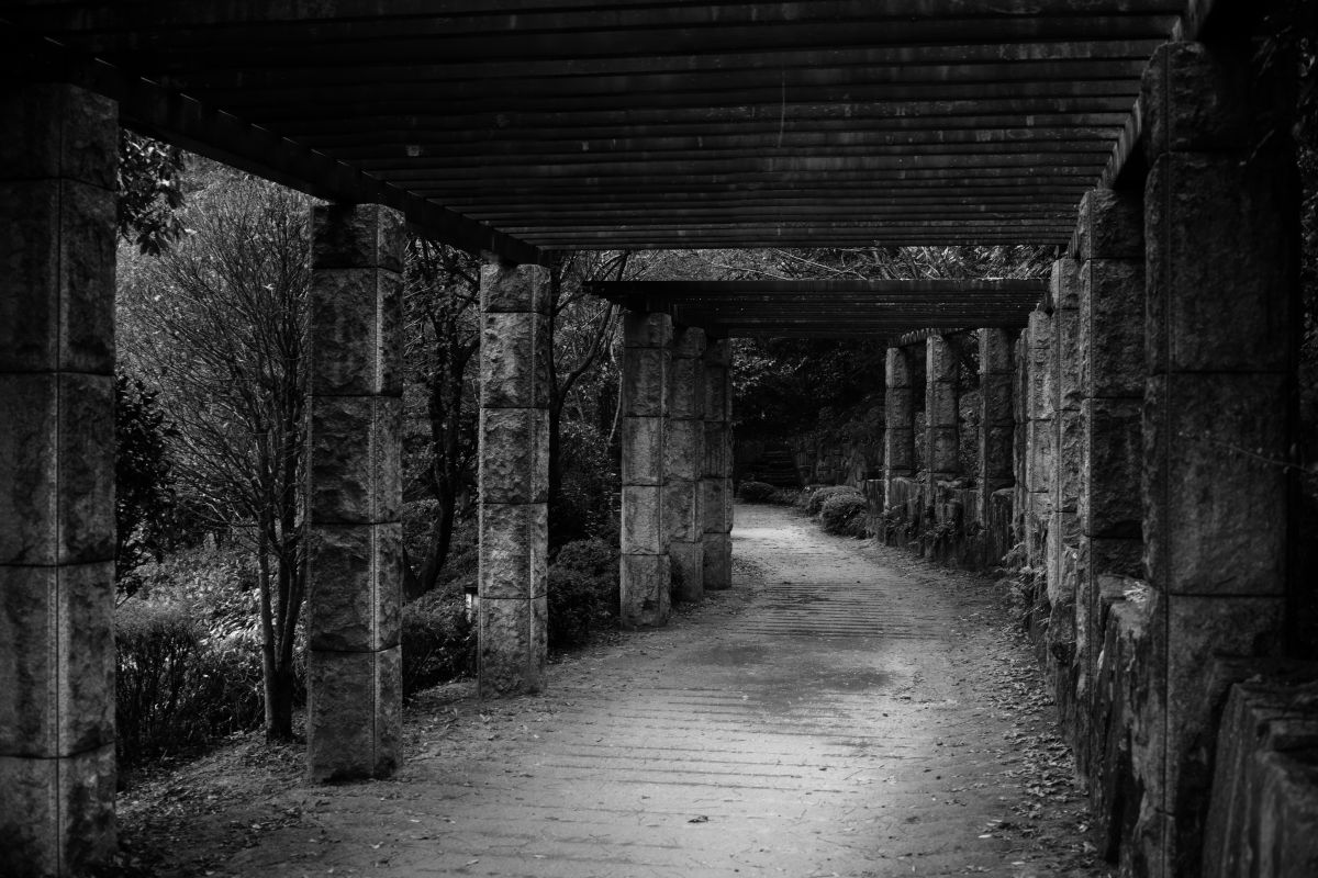 Entrance of the labyrinth | GANREF