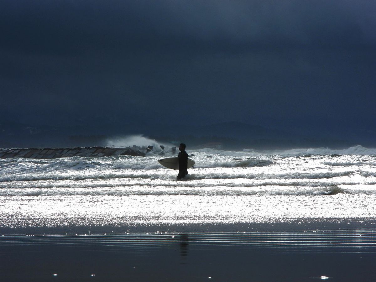 Winter Surf | GANREF