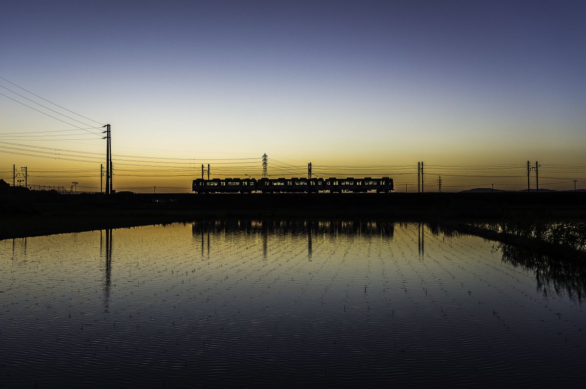 夕刻の空 | GANREF