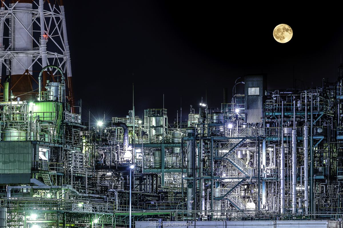 moon factory | GANREF