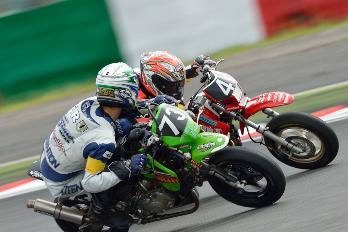 Side by Side | GANREF