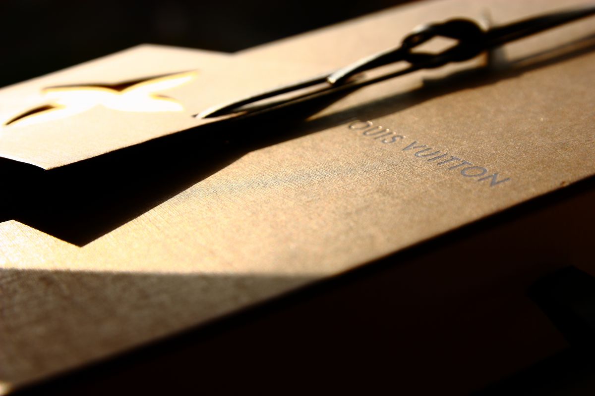 PRESENT from my wife | GANREF