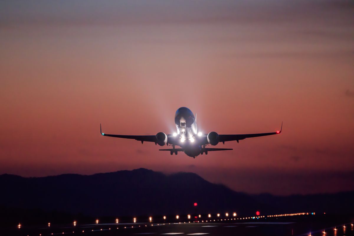 Romantic Flight | GANREF