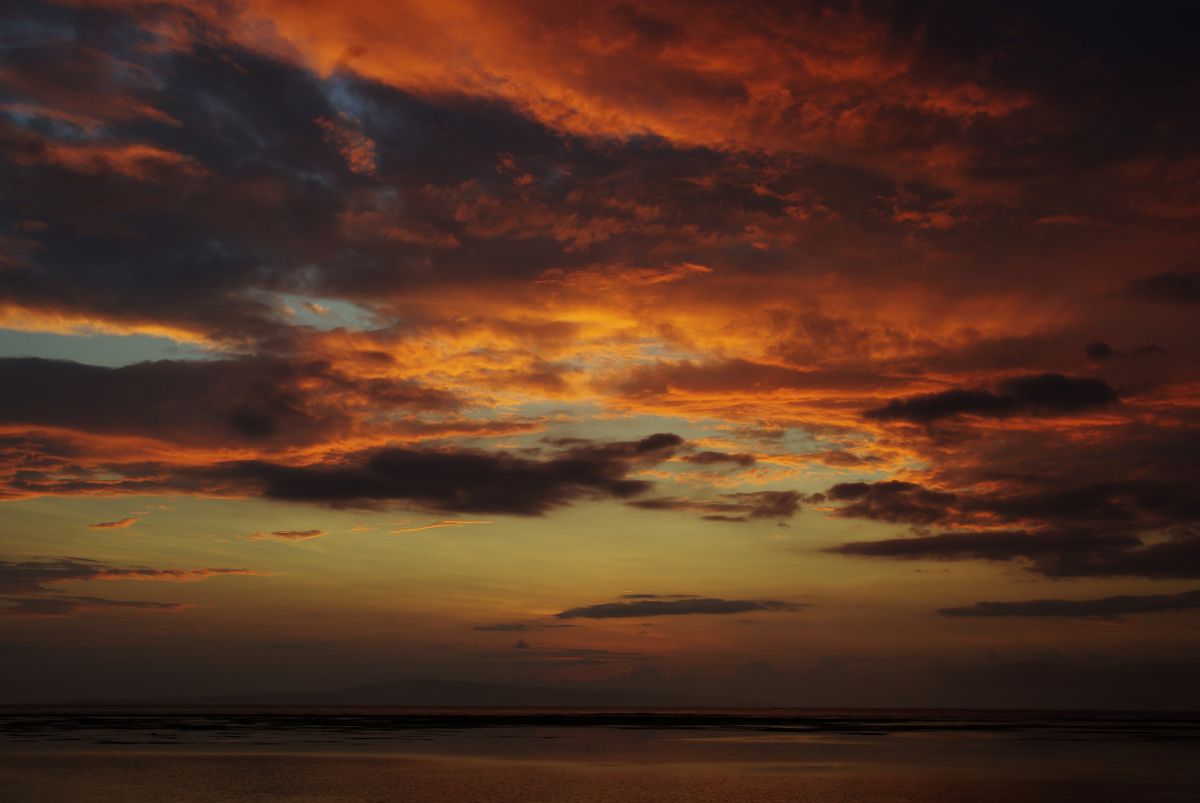 Walking on a cloud | GANREF