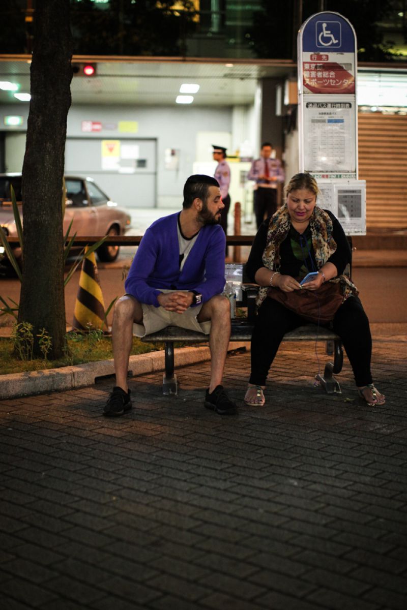 Bus stop Love | GANREF