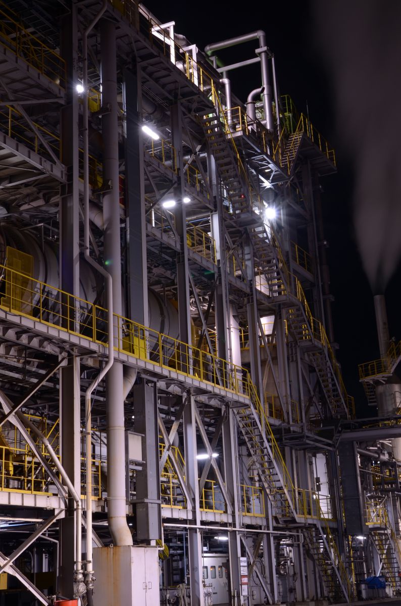 Factory night view | GANREF