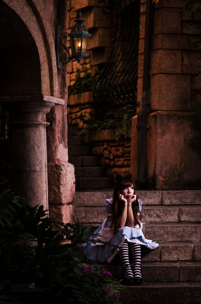 waiting for someone | GANREF