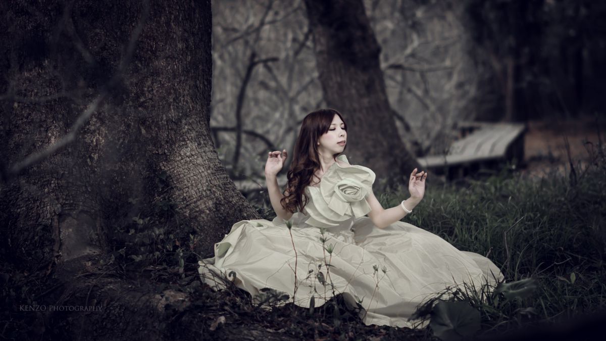 Under The Lage Tree | GANREF