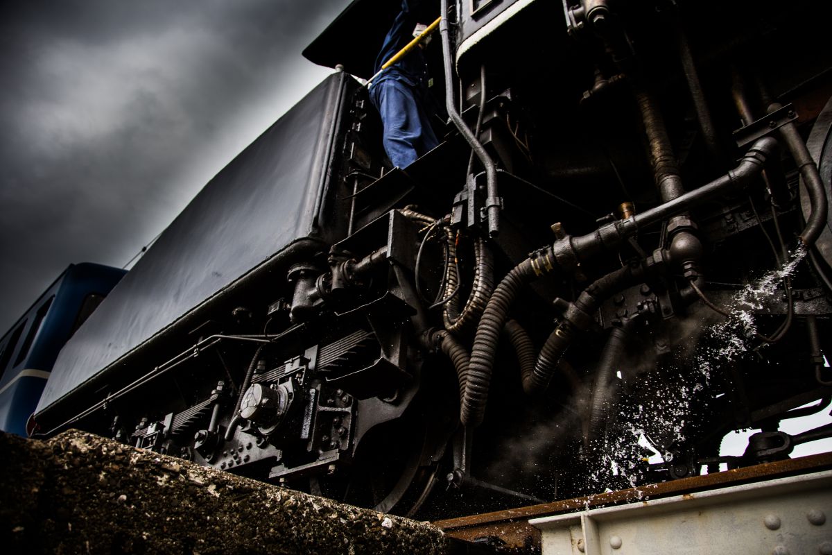 黒鐵の轟 | GANREF