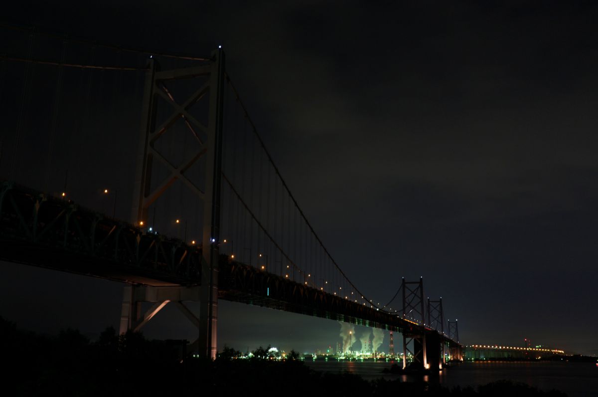 light down. | GANREF