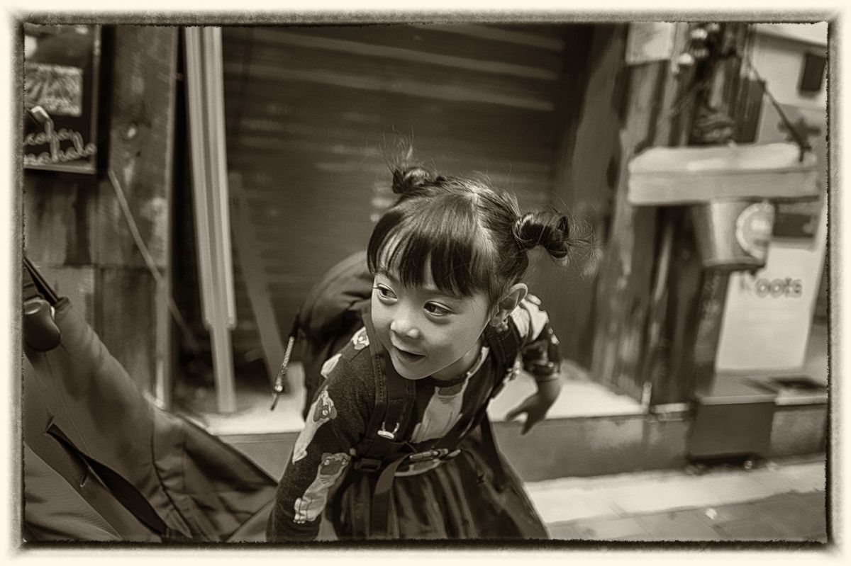 hide and seek | GANREF