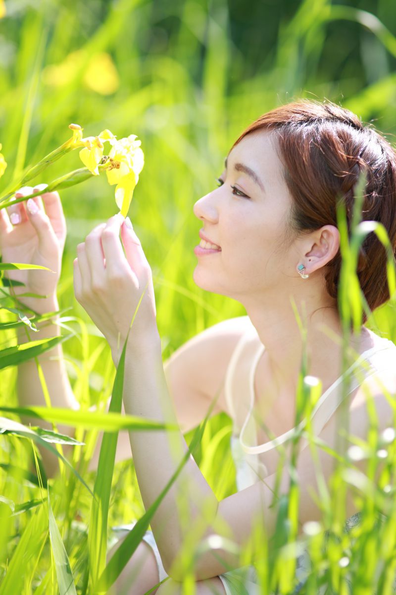 新緑の中で | GANREF