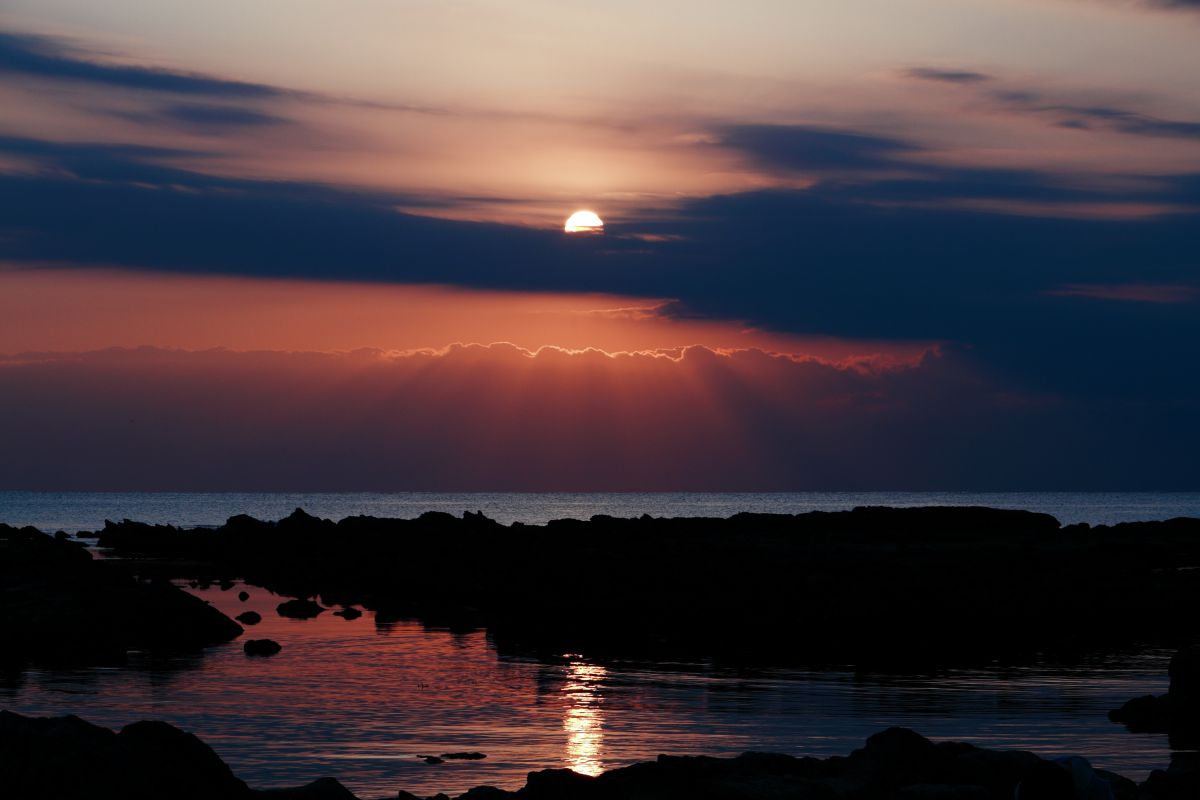 Holy Sunset | GANREF