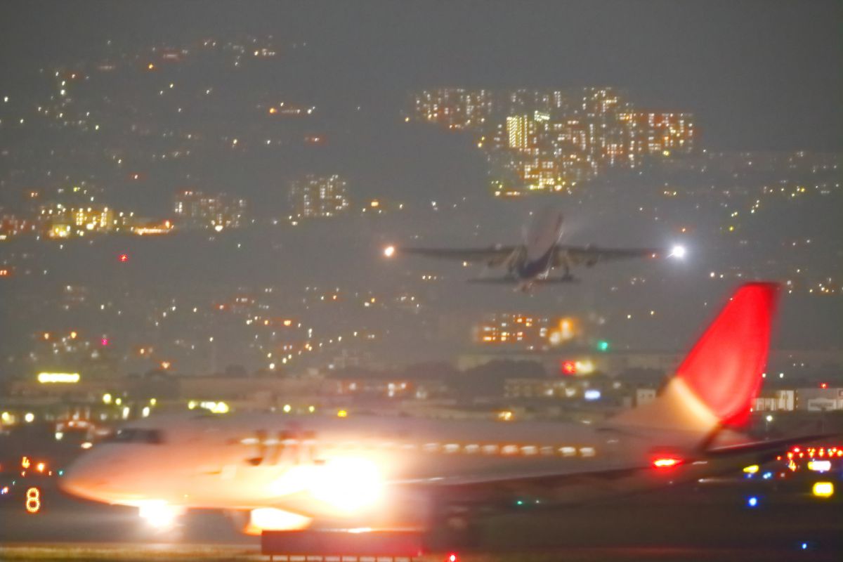 Rush Hour@Cludy Night | GANREF