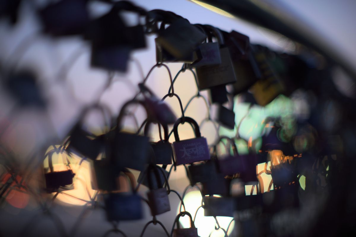 とらわれた想い | GANREF