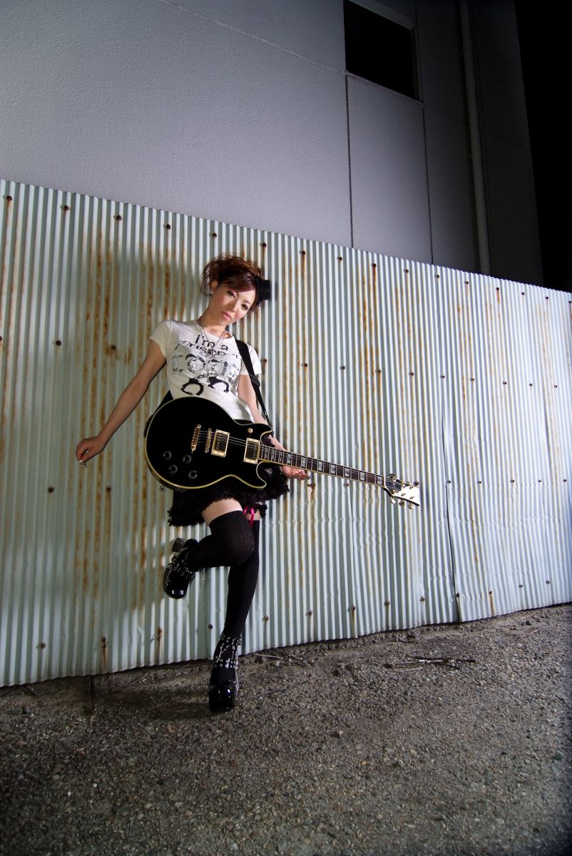 guitar girl 03 | GANREF