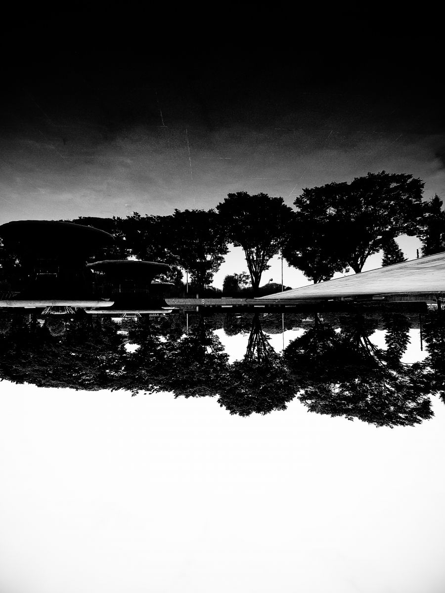 betwixt and between | GANREF