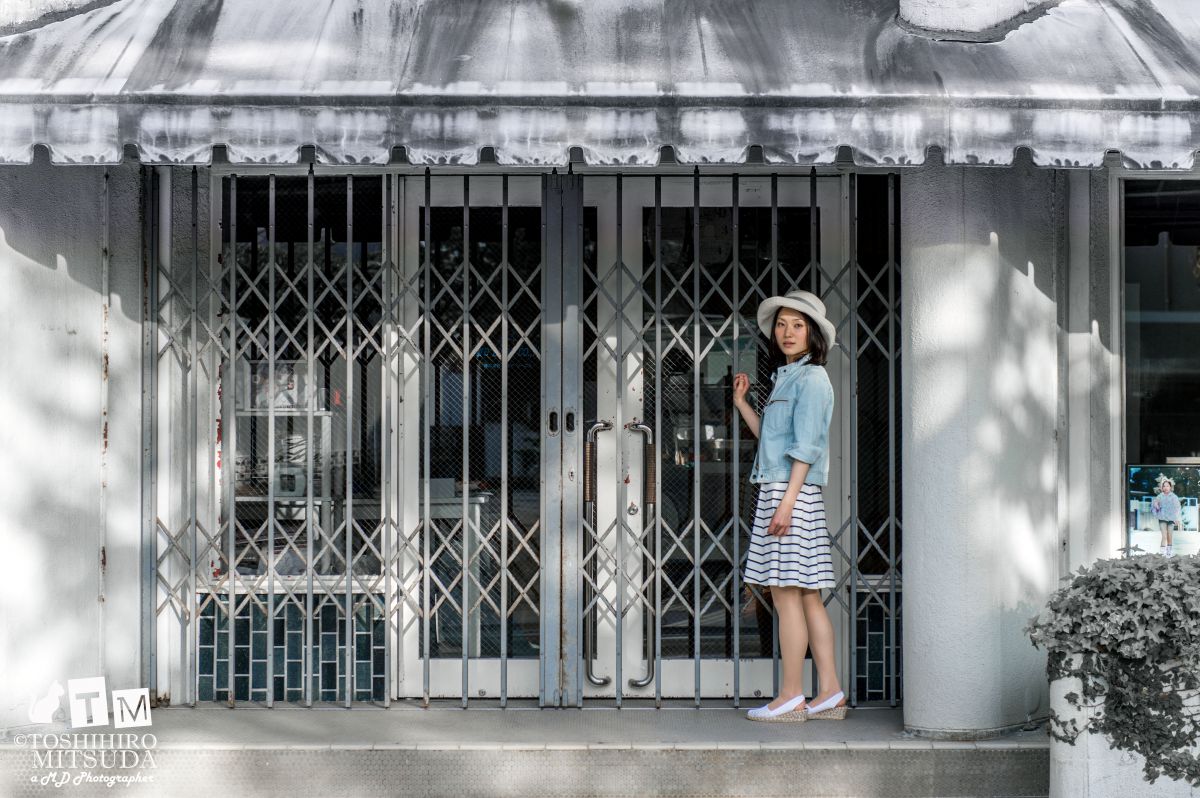 A shutter is closed tody! | GANREF