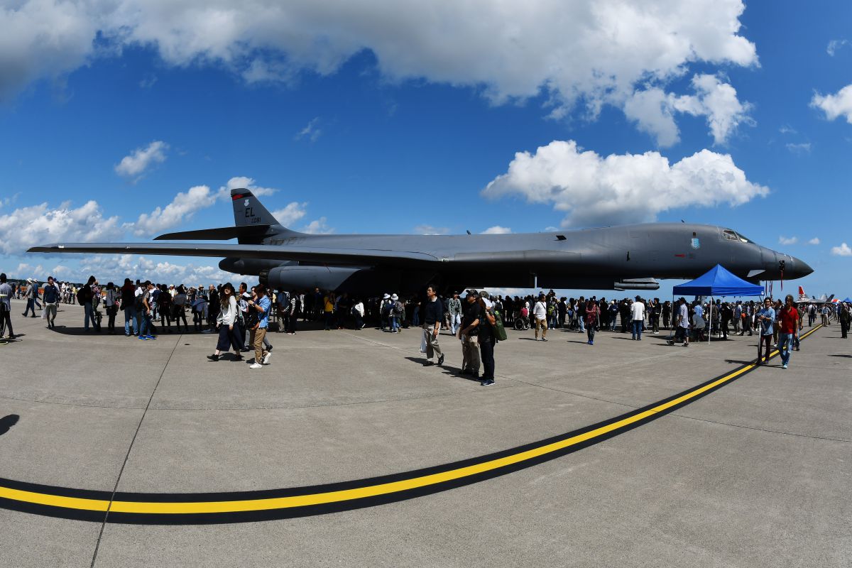 三沢航空祭B-1B地上展示1 | GANREF