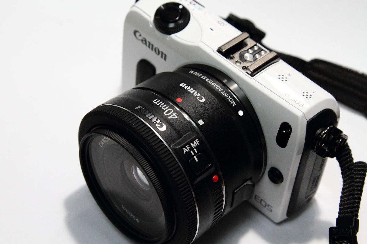 EOS M + EF40mm F2.8 STM | GANREF