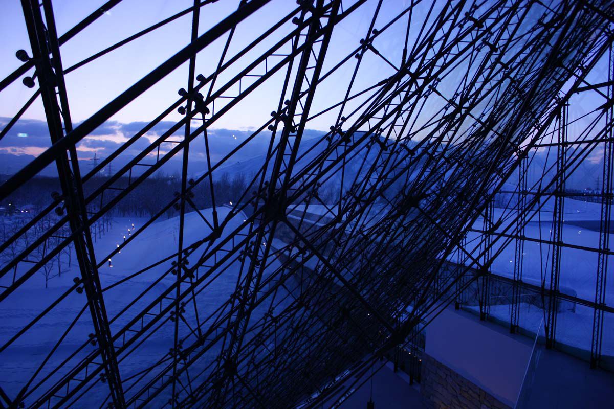 Glass Pyramid | GANREF