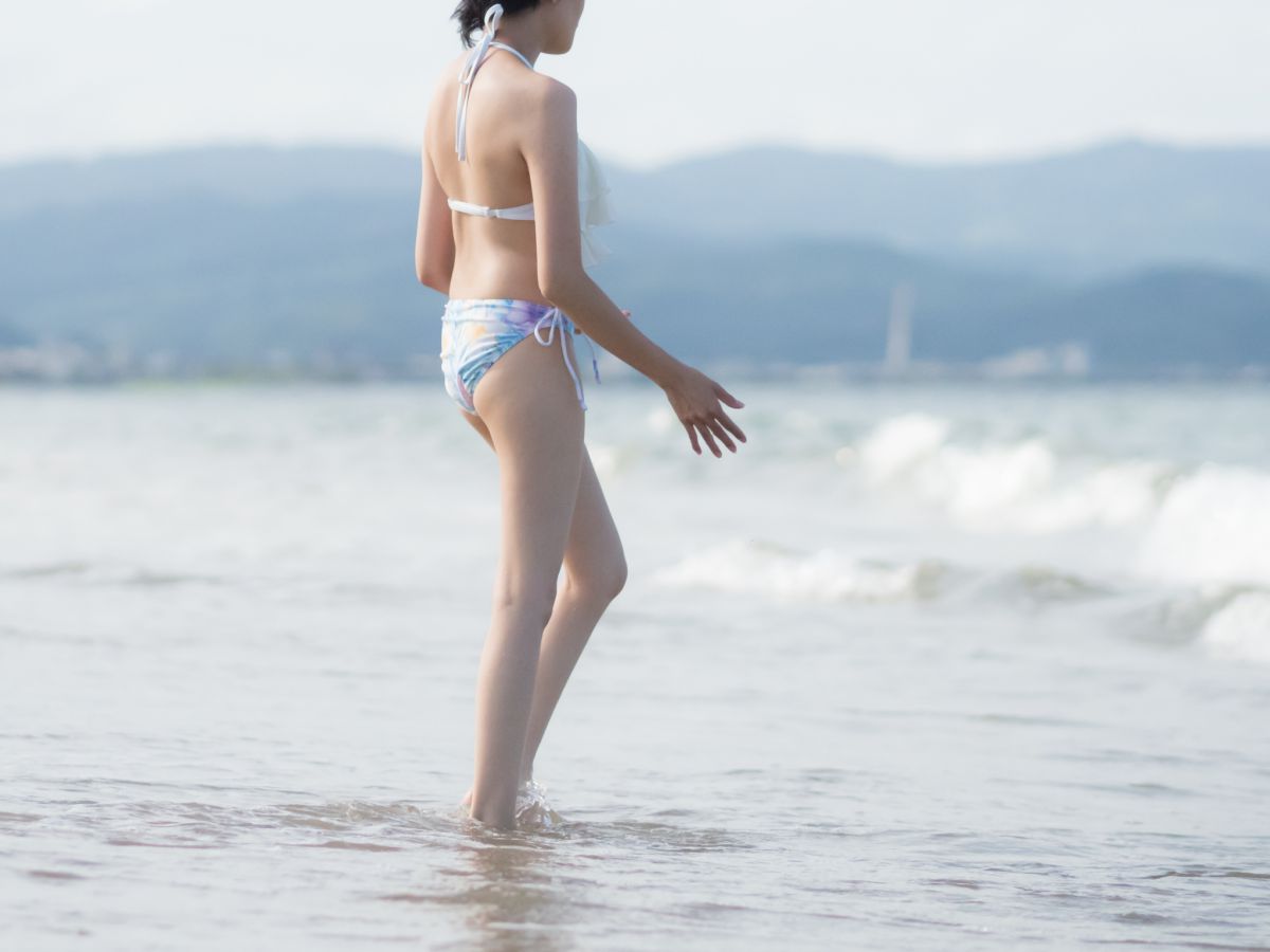 standing in the sea | GANREF