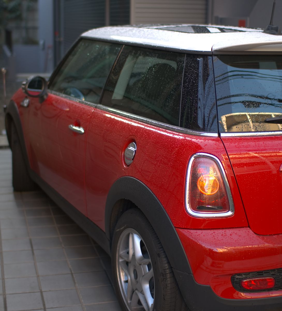 Mini in Red | GANREF