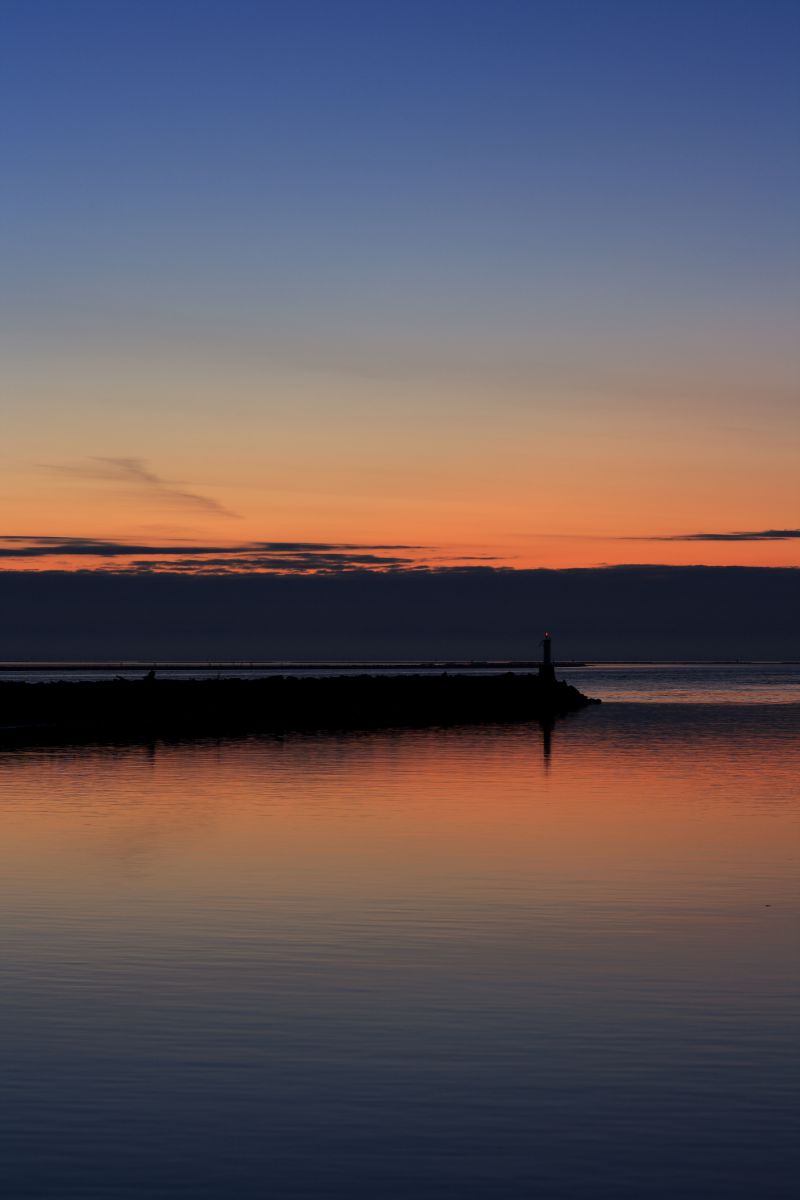 waiting for... | GANREF