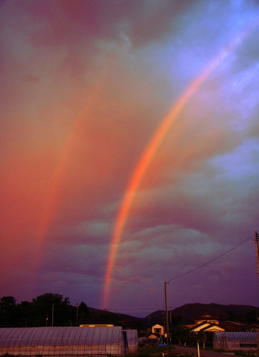 Two rising rainbows! | GANREF