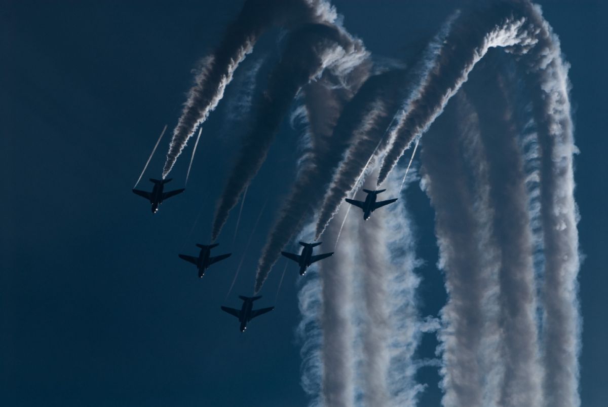 UpSide-Down | GANREF