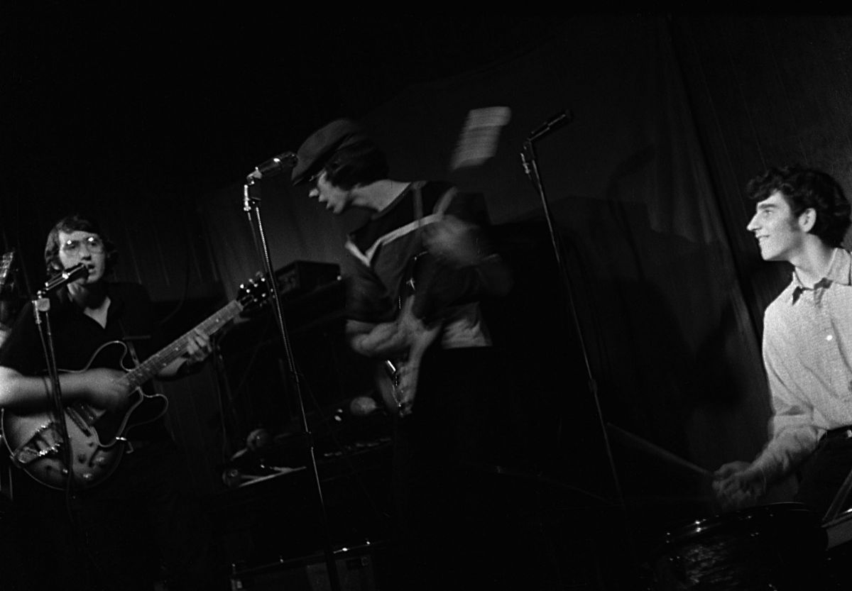 *Young band | GANREF