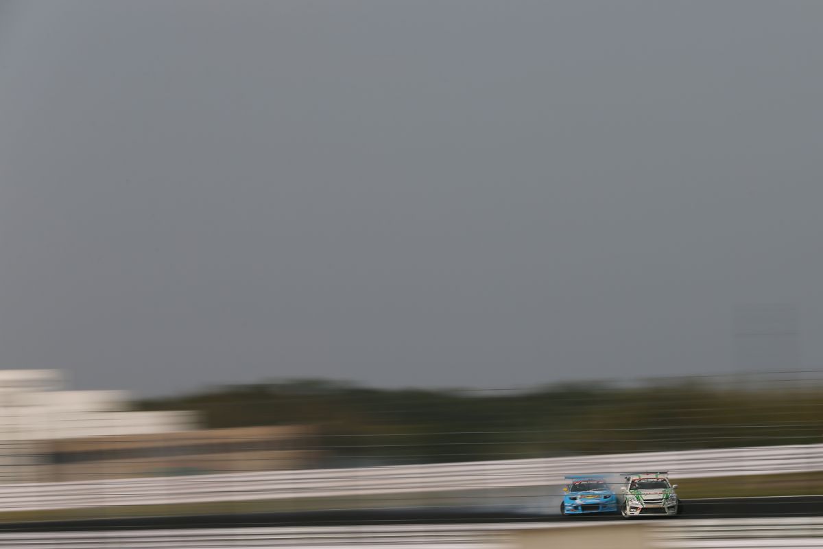 side by side | GANREF