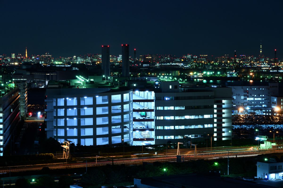 Two towers after dark | GANREF