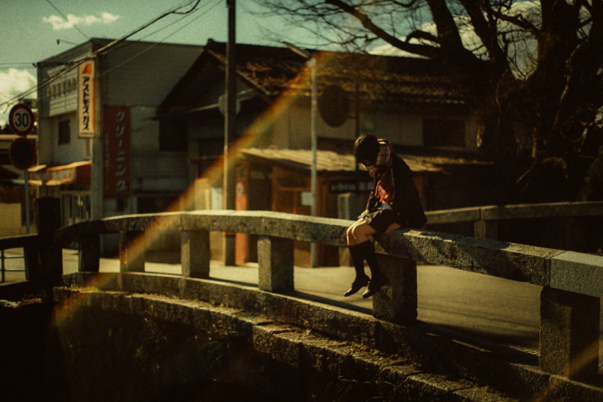 On the bridge | GANREF