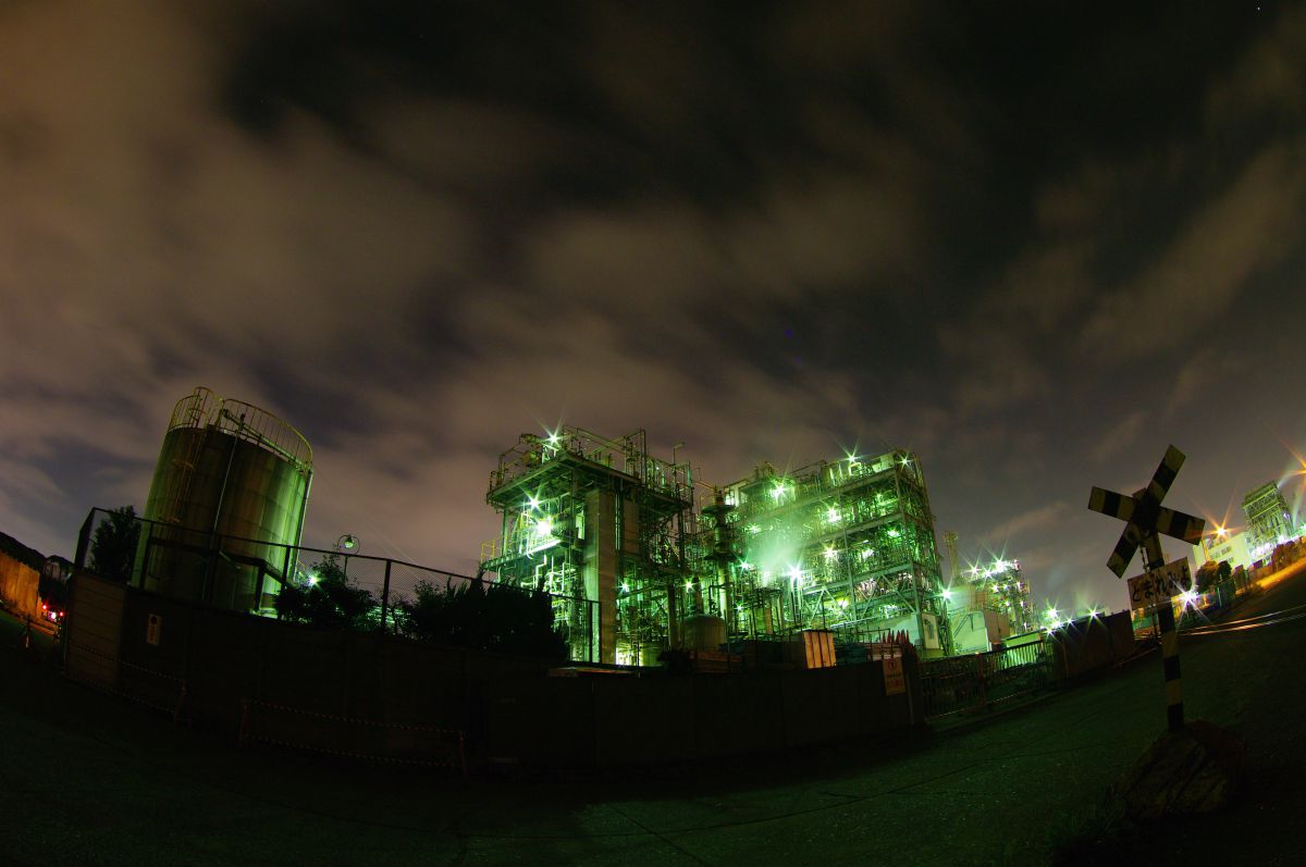 Midnight factory. | GANREF