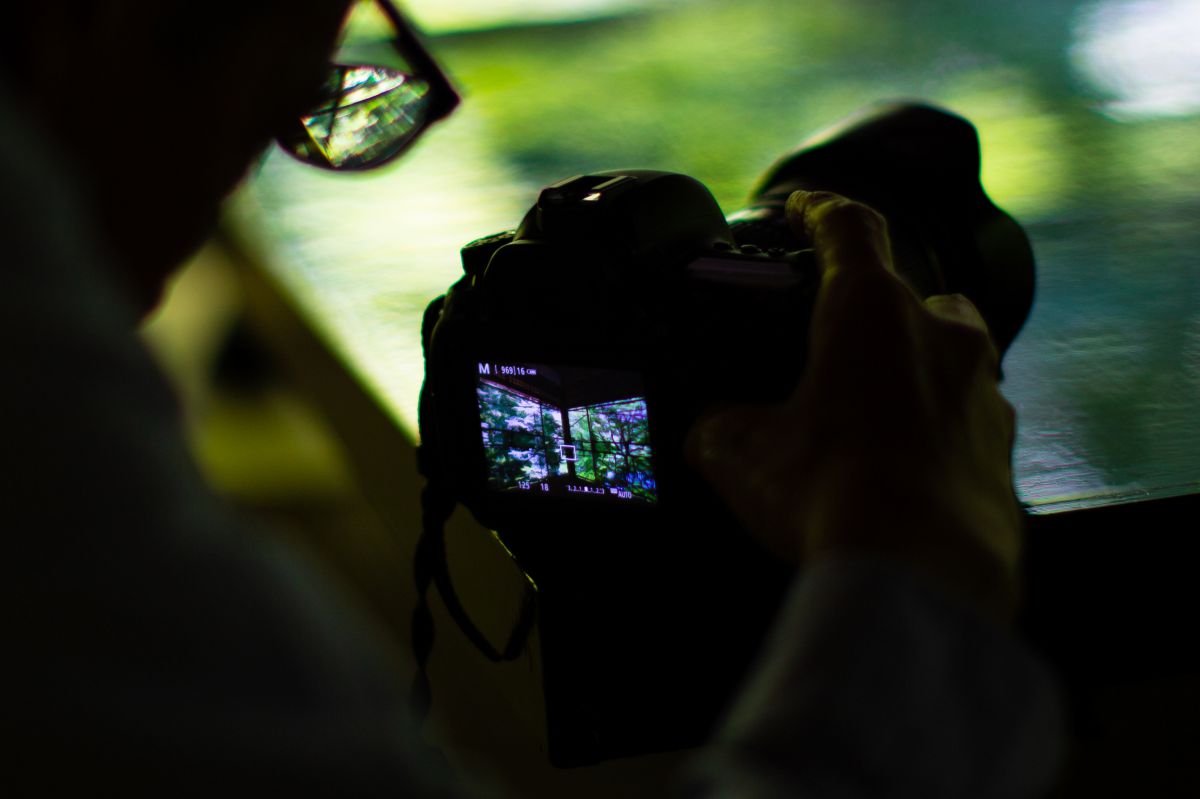 Photo through the Camera | GANREF